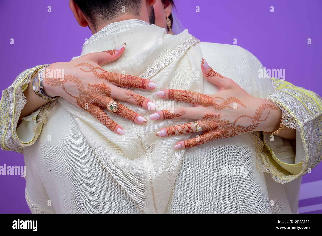 Algerian wedding woman hi-res stock photography and images - Alamy