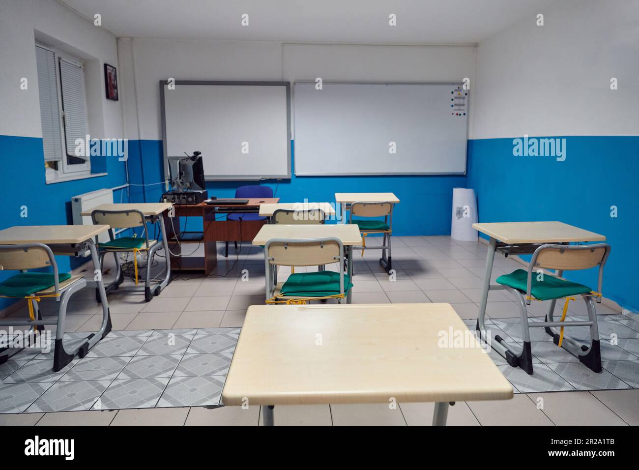 Empty chairs in classrom. Modern furniture. Interior of cafe ...