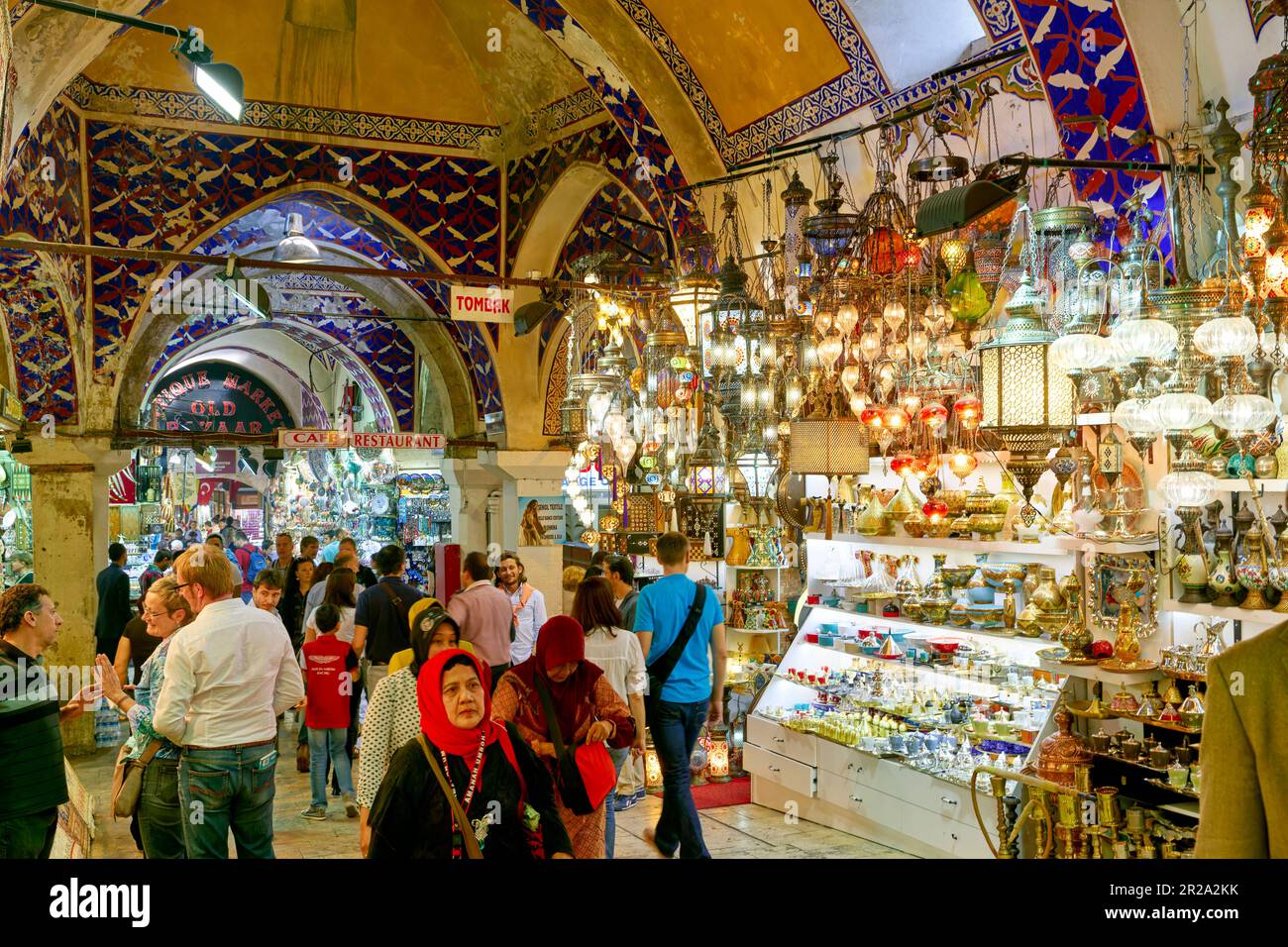 Istanbul Turkey. The Grand Bazaar covered market Stock Photo - Alamy