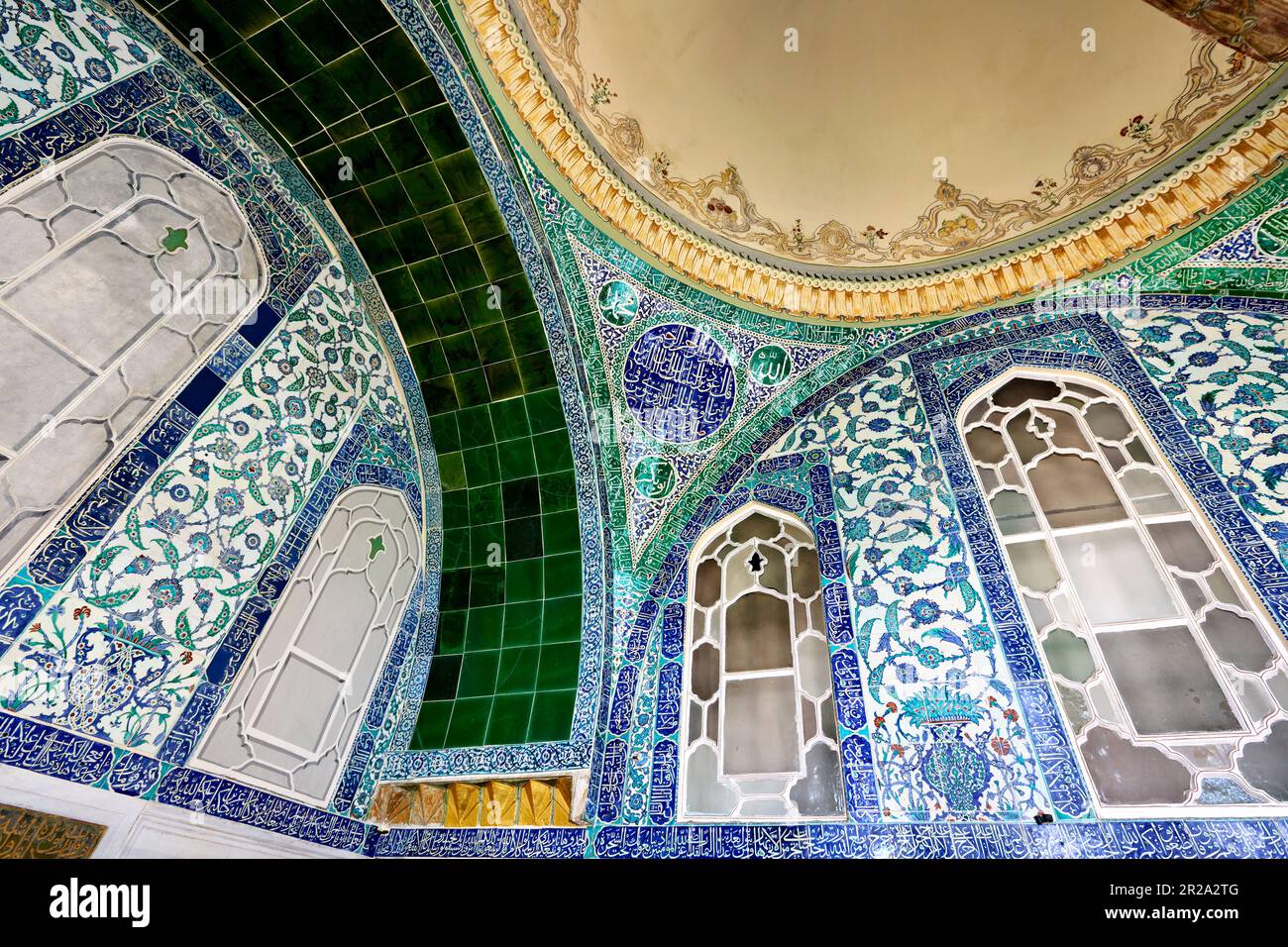 Istanbul Turkey. Topkapi Palace. Decorated walls in the Harem Stock ...