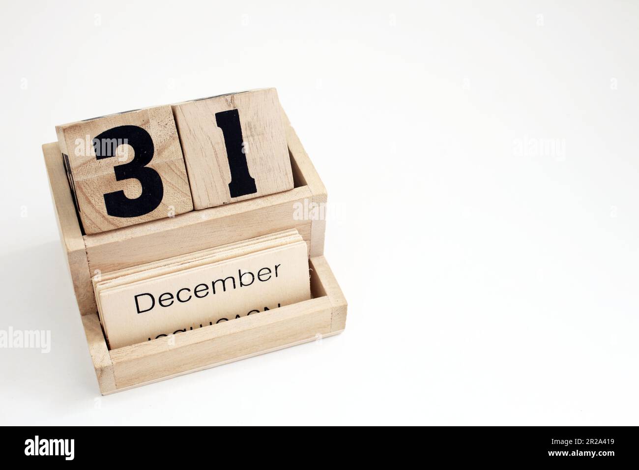 Wooden perpetual calendar showing the 31st of December Stock Photo - Alamy