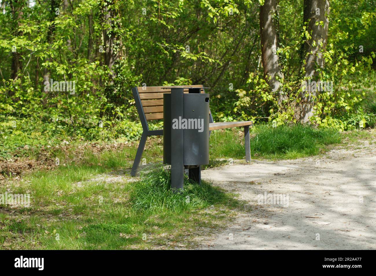 Rest area wooden bench hi-res stock photography and images - Alamy