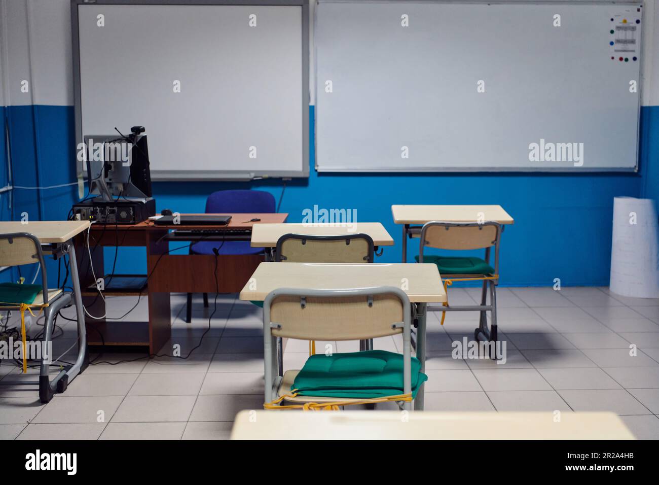 Empty chairs in classrom. Modern furniture. Interior of cafe ...