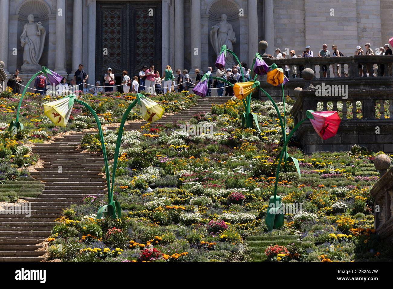 Girona flower show 2023 - Temps de Flors - floral displays in the ...