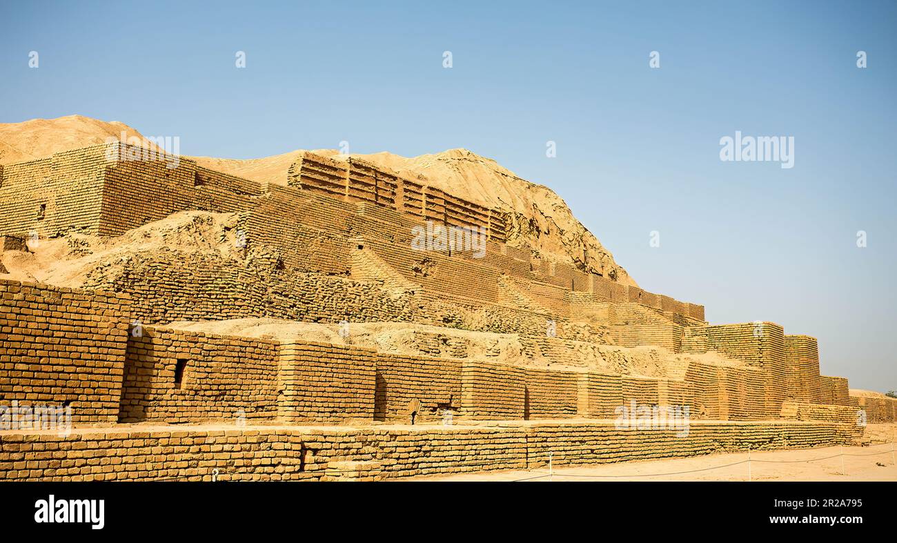 Ziggurat chogha zanbil khuzestan hi-res stock photography and images ...
