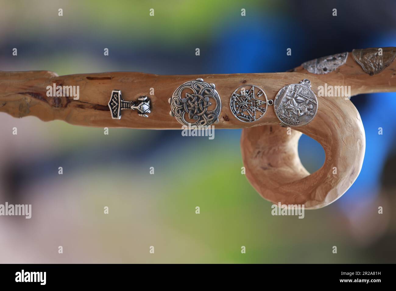 Ilsenburg, Germany. 18th May, 2023. Stick nails mark a hiker's walking ...