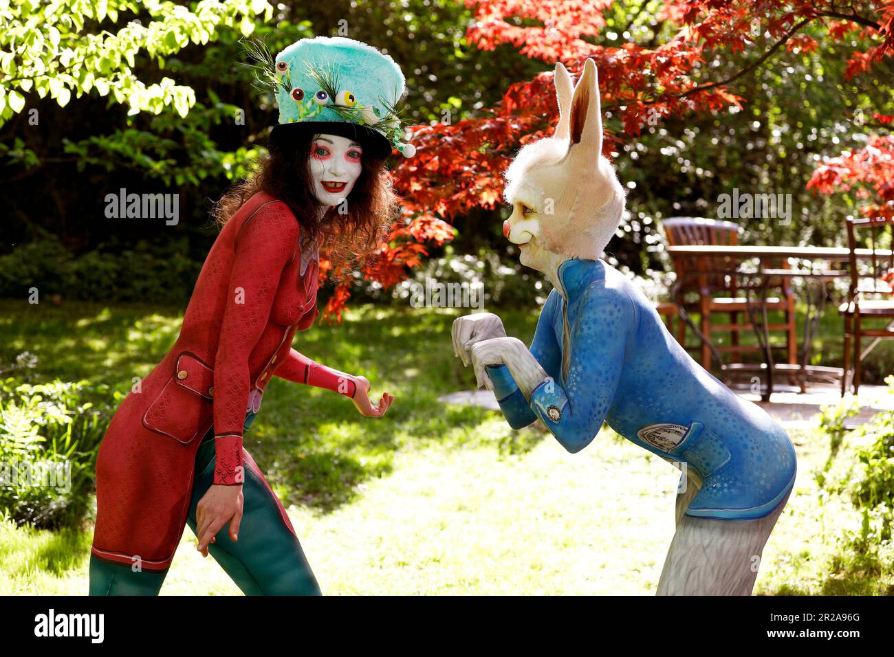 GEEK ART - Bodypainting and Transformaking: Alice in Wonderland ...