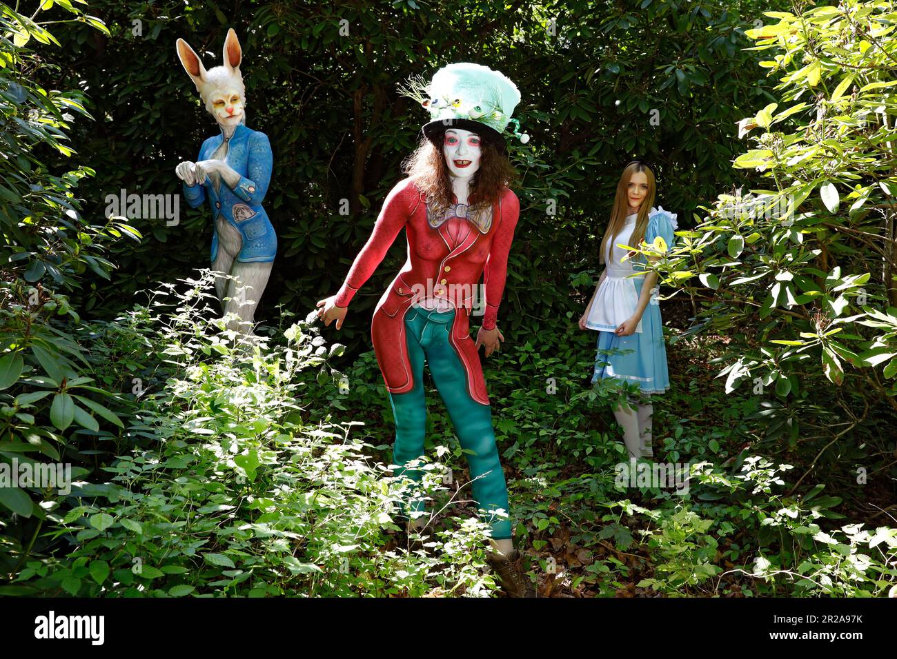 GEEK ART - Bodypainting and Transformaking: Alice in Wonderland ...