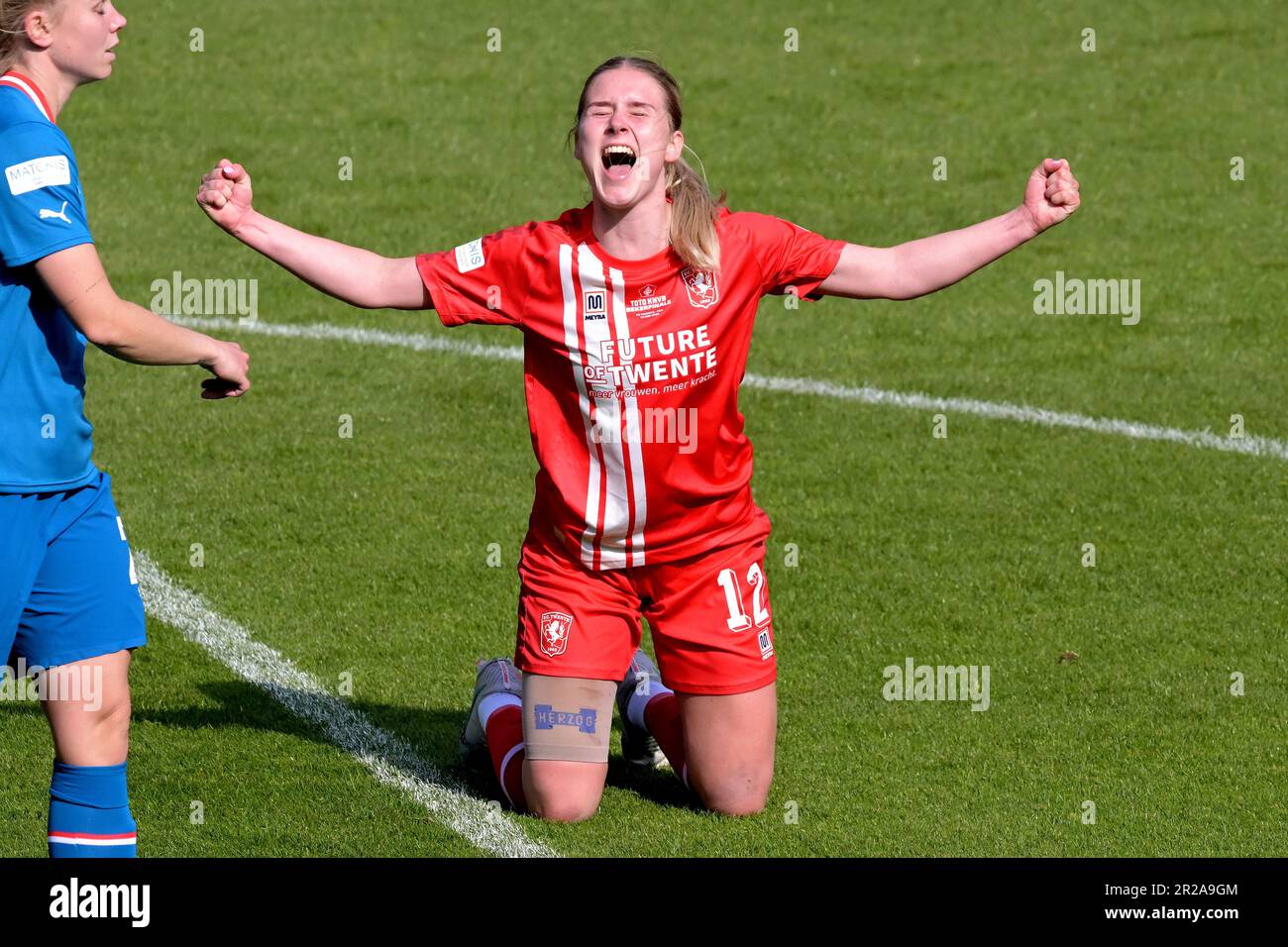 THE HAGUE - Kim Everaerts of FC Twente celebrates the 2-0 during the ...