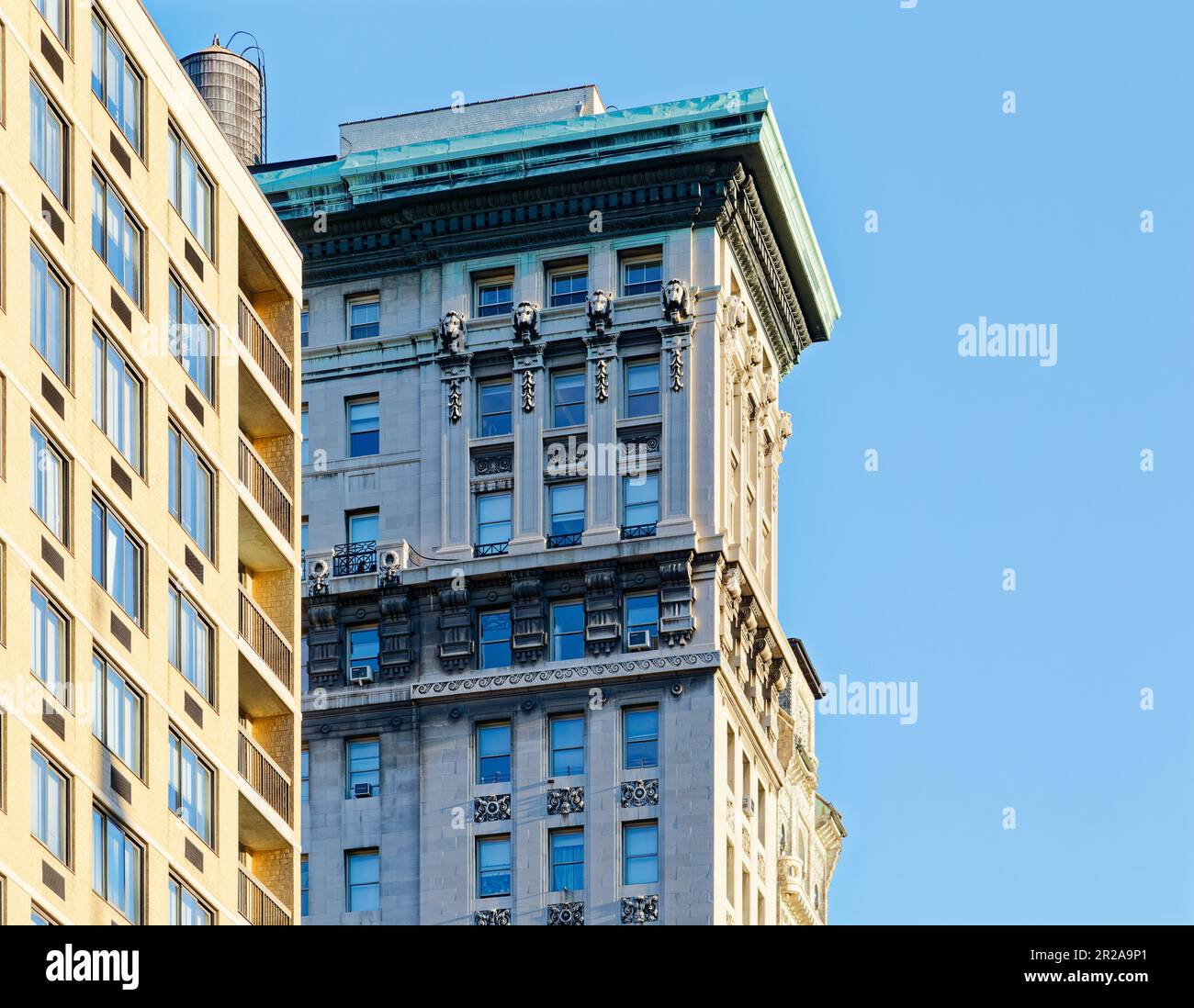 Limestone-clad Bank of the Metropolis Building, overlooking Union ...