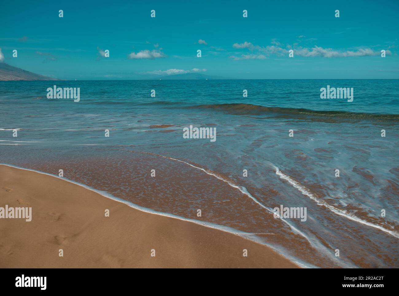 Calm sea beach background. Summer tropical beach with sand. Ocean water ...