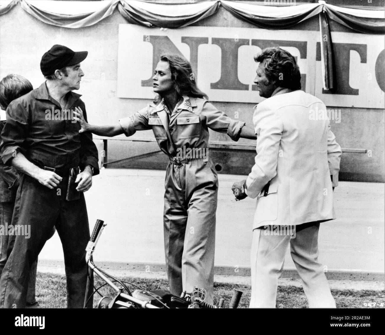 Viva knievel lauren hutton 1977 hi-res stock photography and images - Alamy