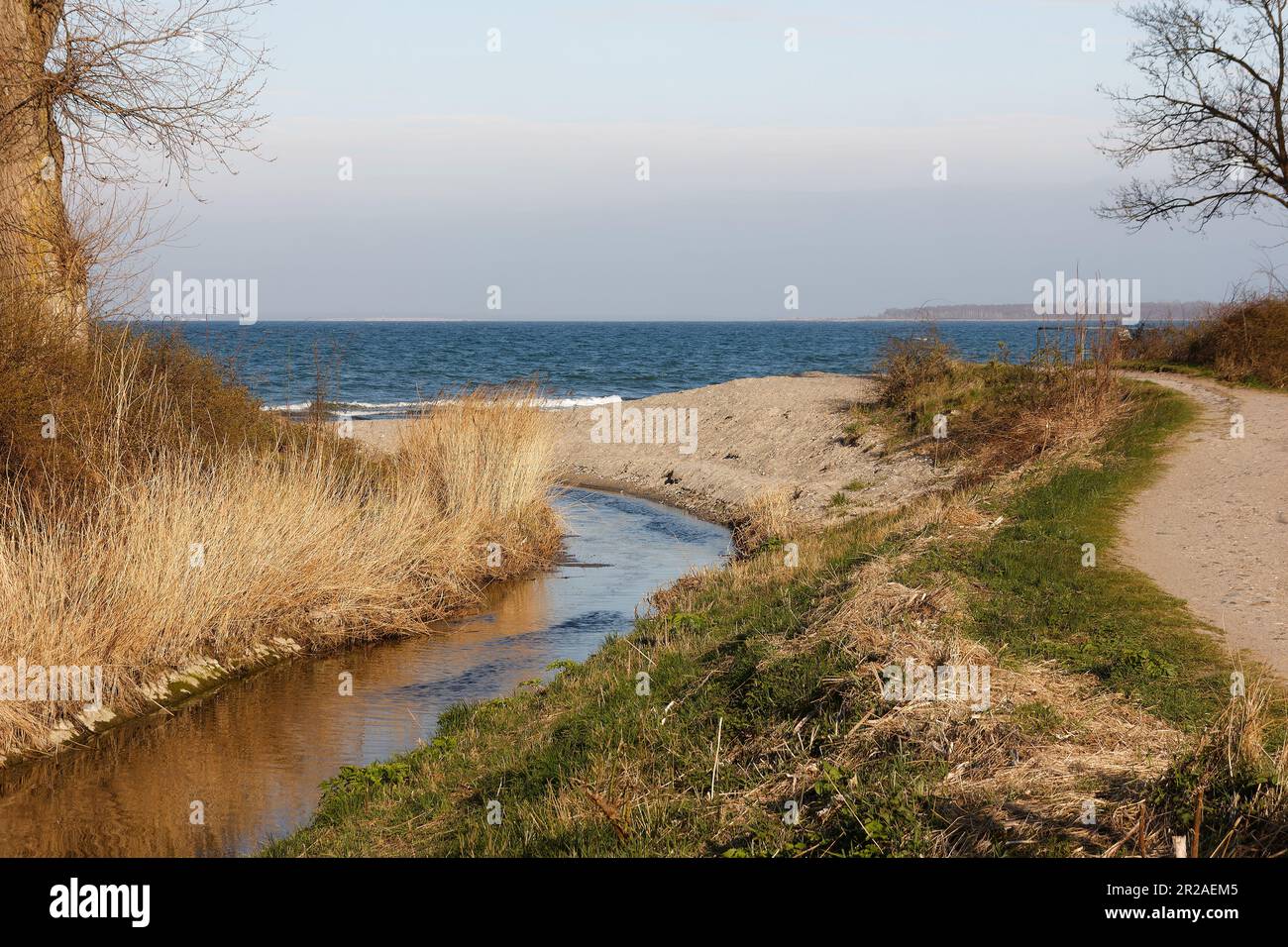 Coast lifestyle hi-res stock photography and images - Alamy