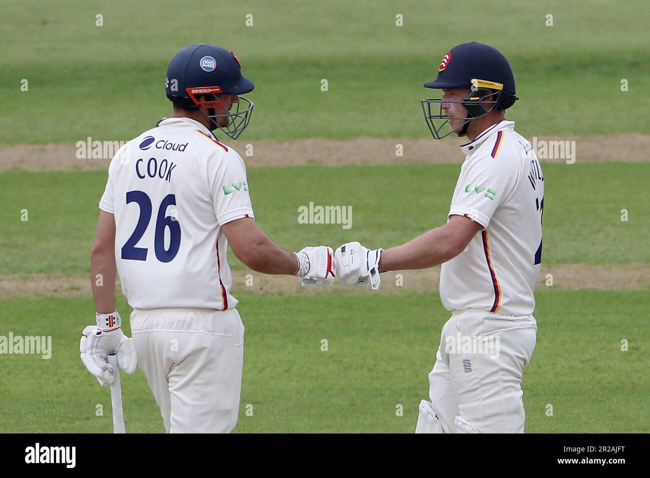 Tom Westley (R) and Sir Alastair Cook of Essex enjoy a useful ...