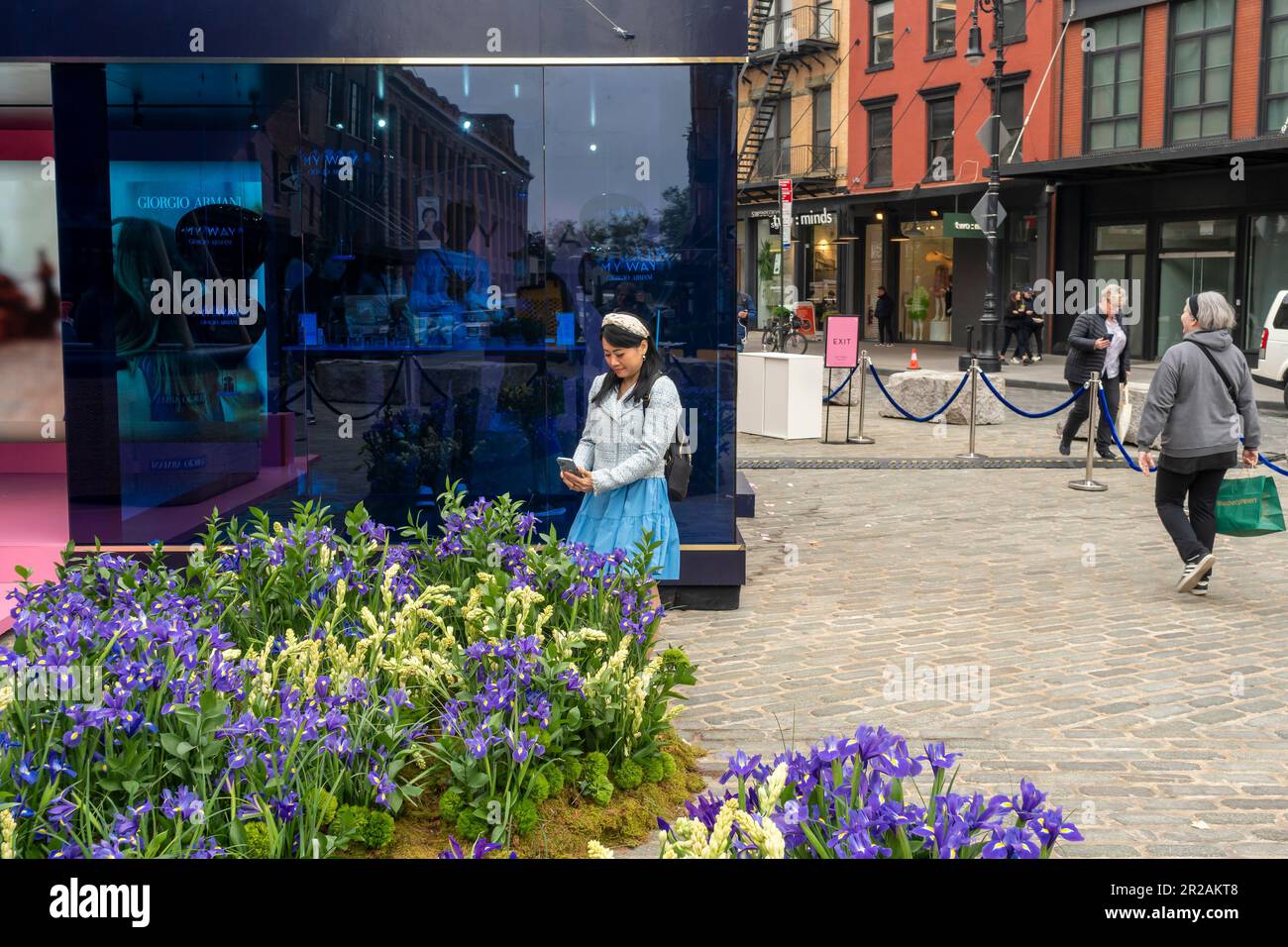 Brand activation for Giorgio Armani ÒMy WayÓ perfume prior to MotherÕs ...