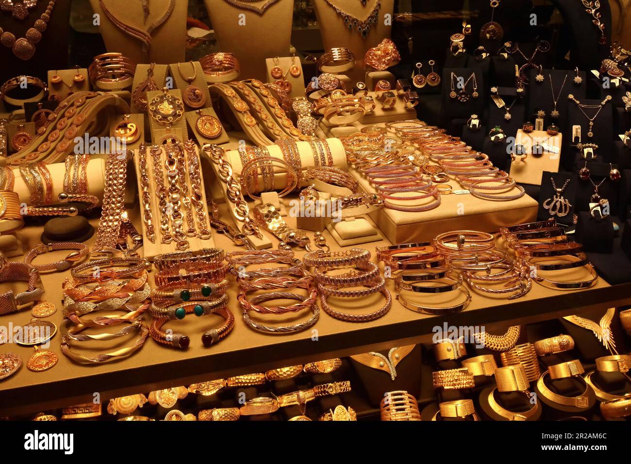 Gold jewelry, Grand Bazaar, Kapalıçarşı, Covered Market, Büyük Çarşı ...