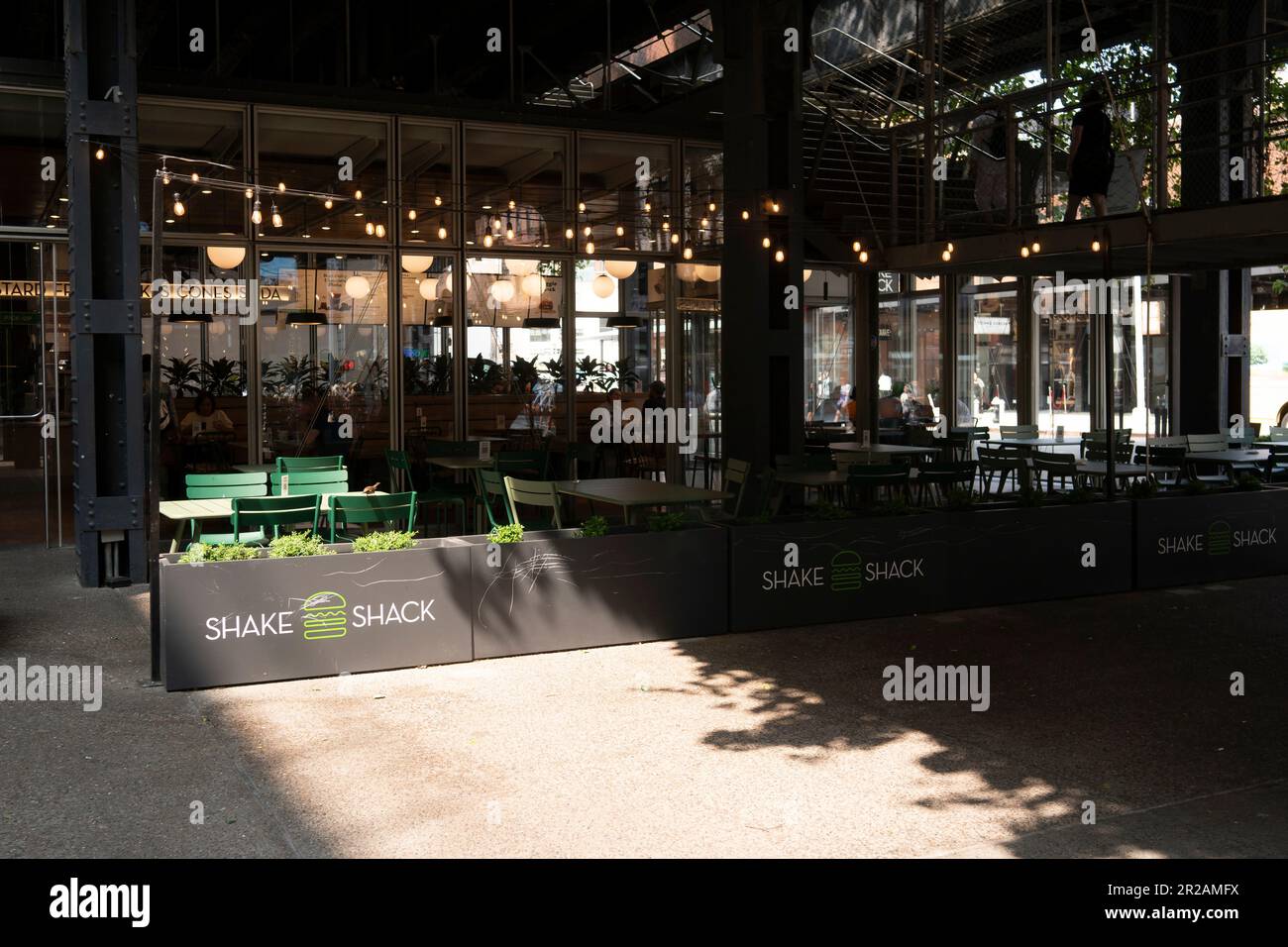 Activist seats hi-res stock photography and images - Alamy