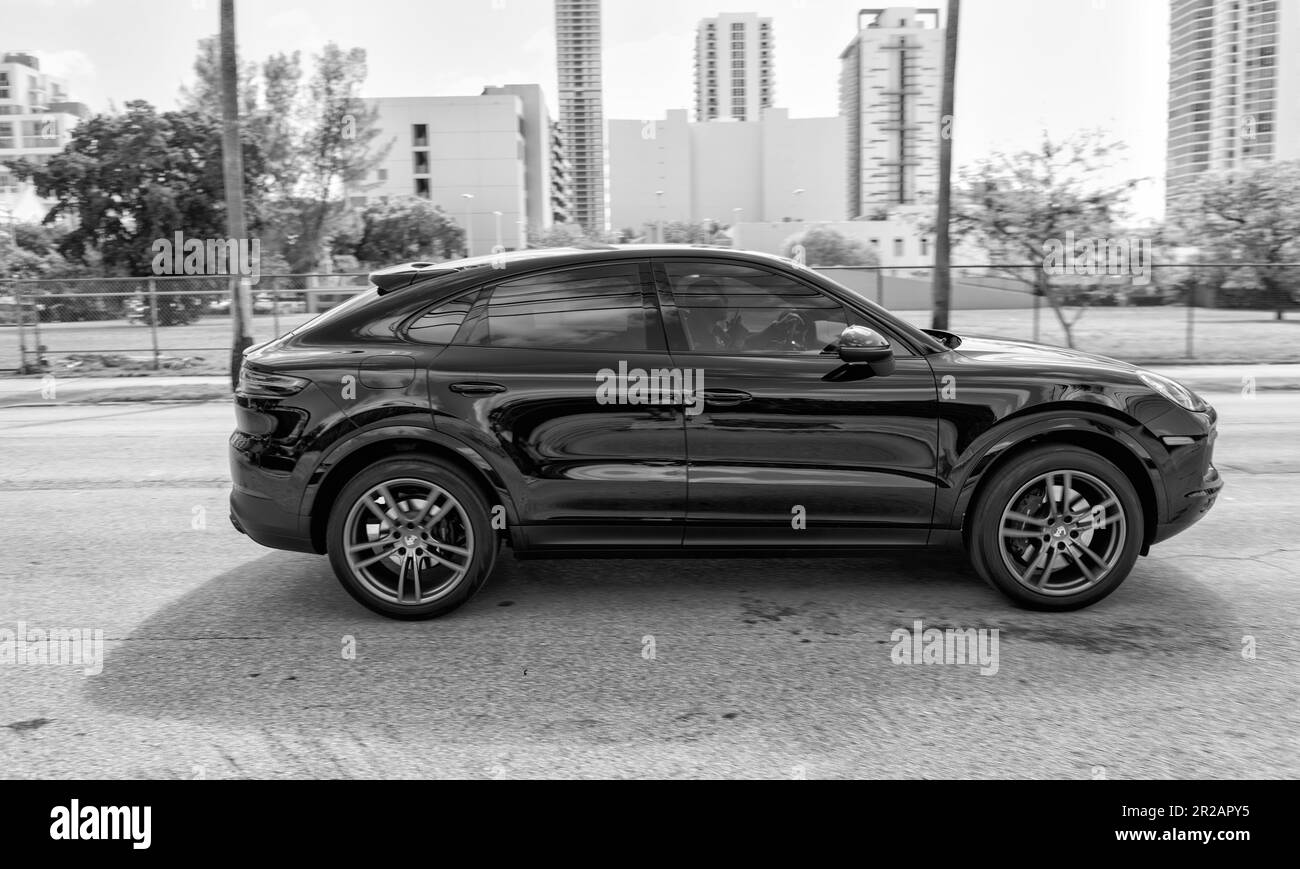 Miami Beach, Florida USA - April 15, 2021: black Porsche Cayenne, side ...