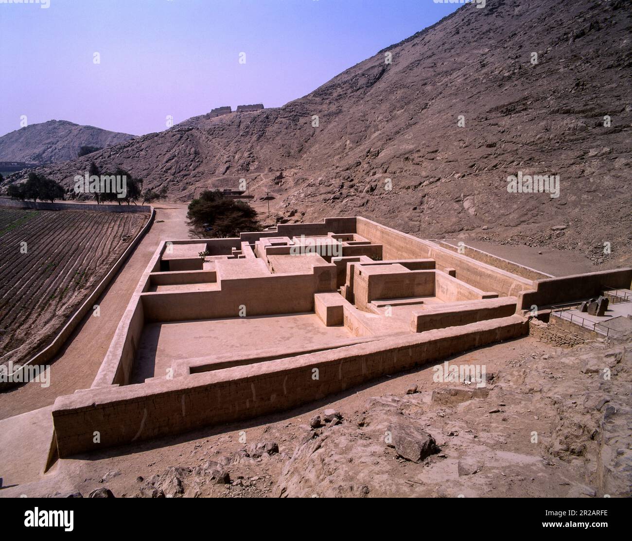Peru.Huaca de Puruchuco. Ychma culture Stock Photo - Alamy