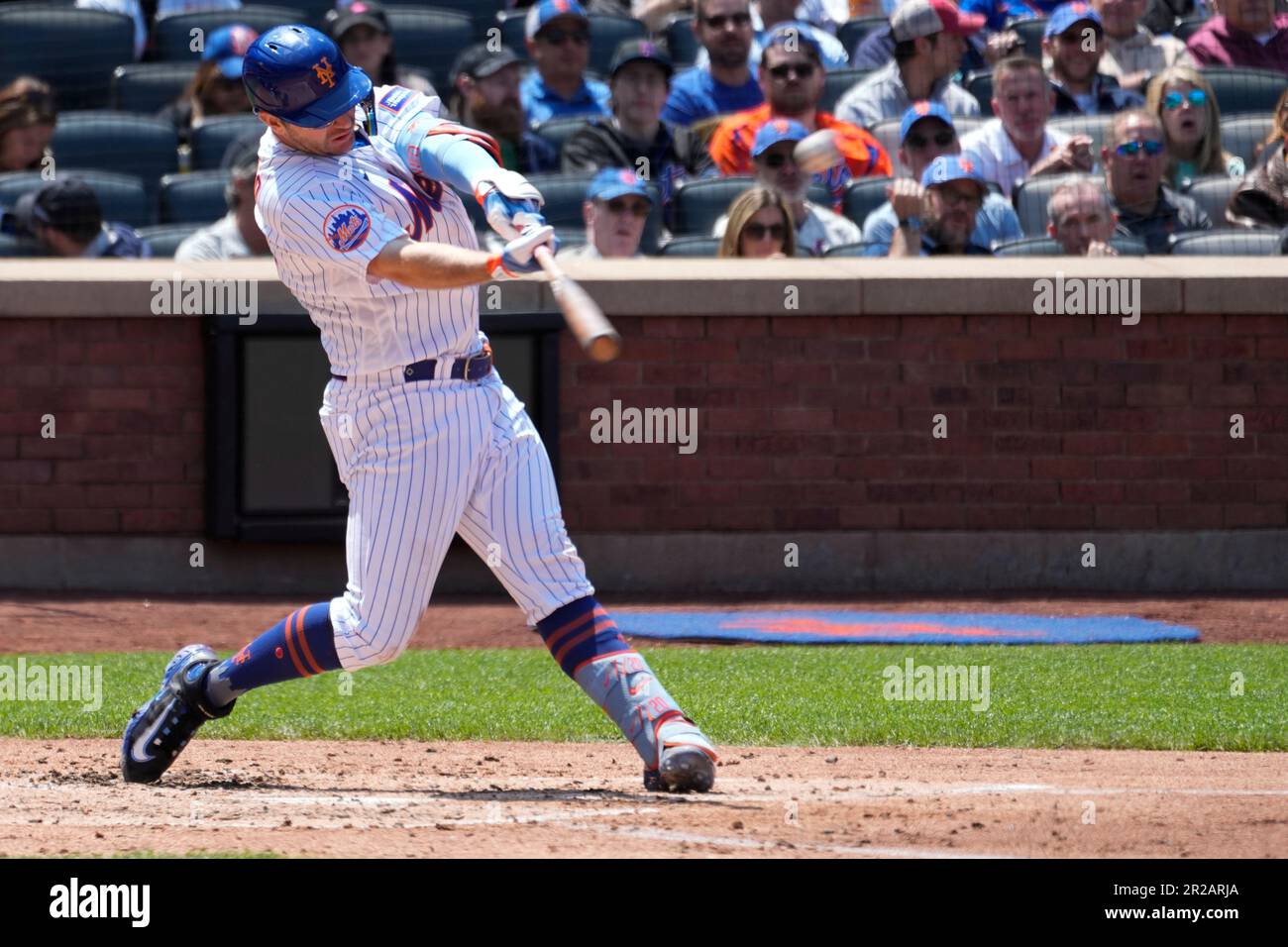 New York Mets' Pete Alonso hits a solo home run during the fourth ...