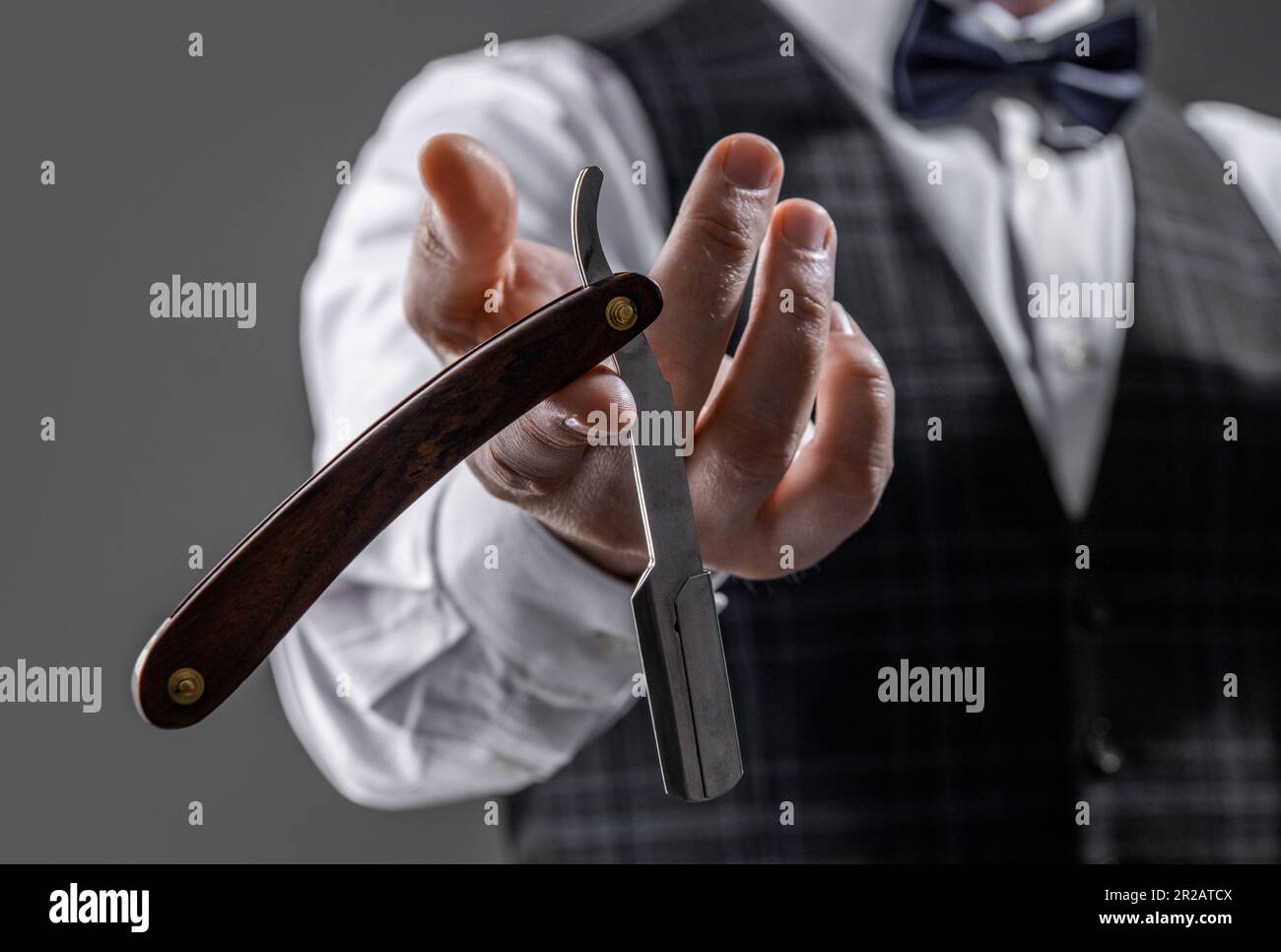 Mens barbering hi-res stock photography and images - Alamy