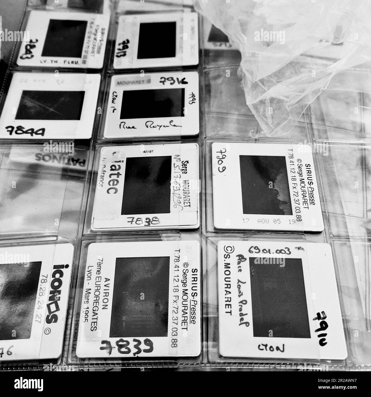 Press color slides hi-res stock photography and images - Alamy