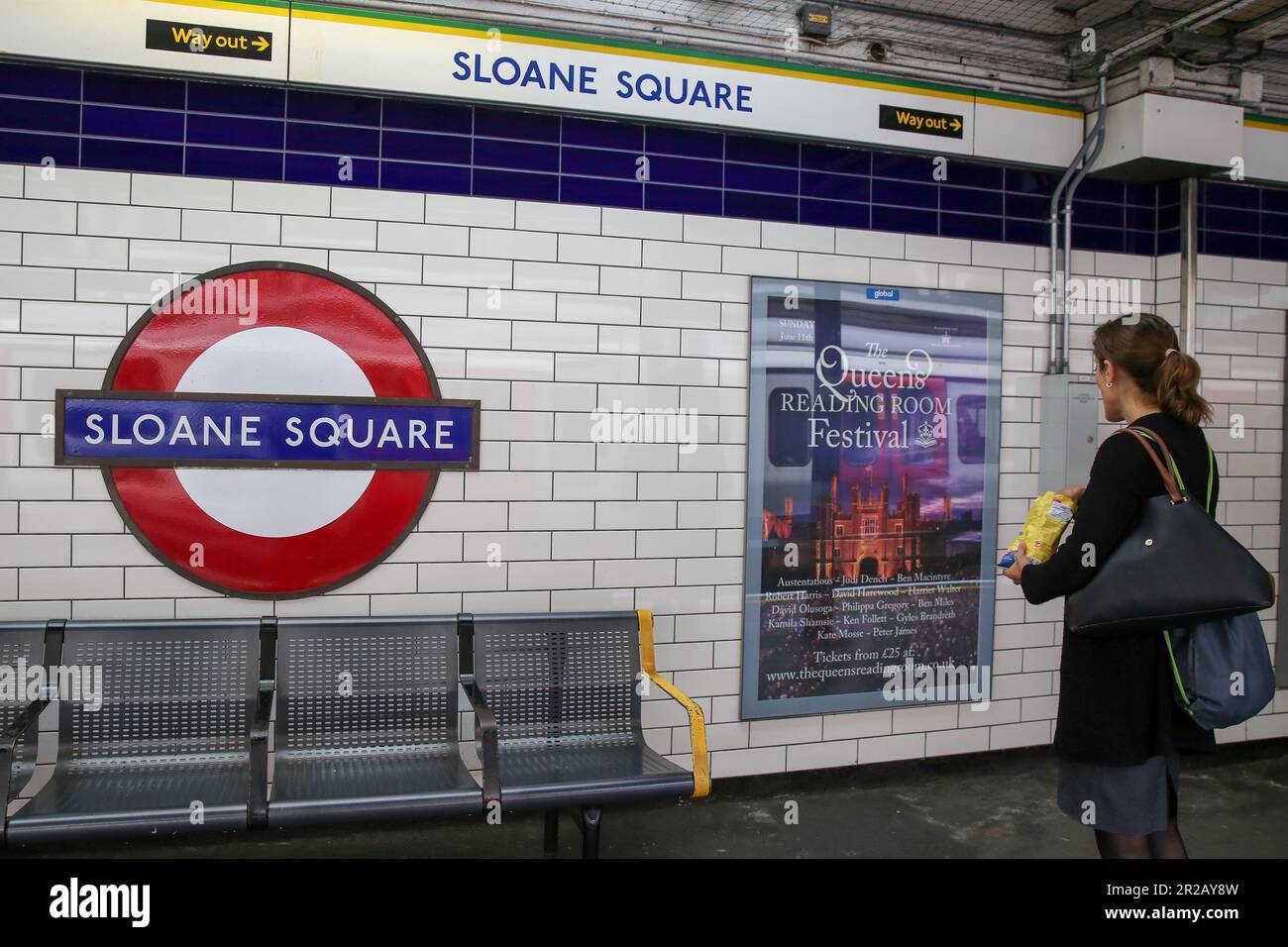 Sloane square london sign hi-res stock photography and images - Alamy