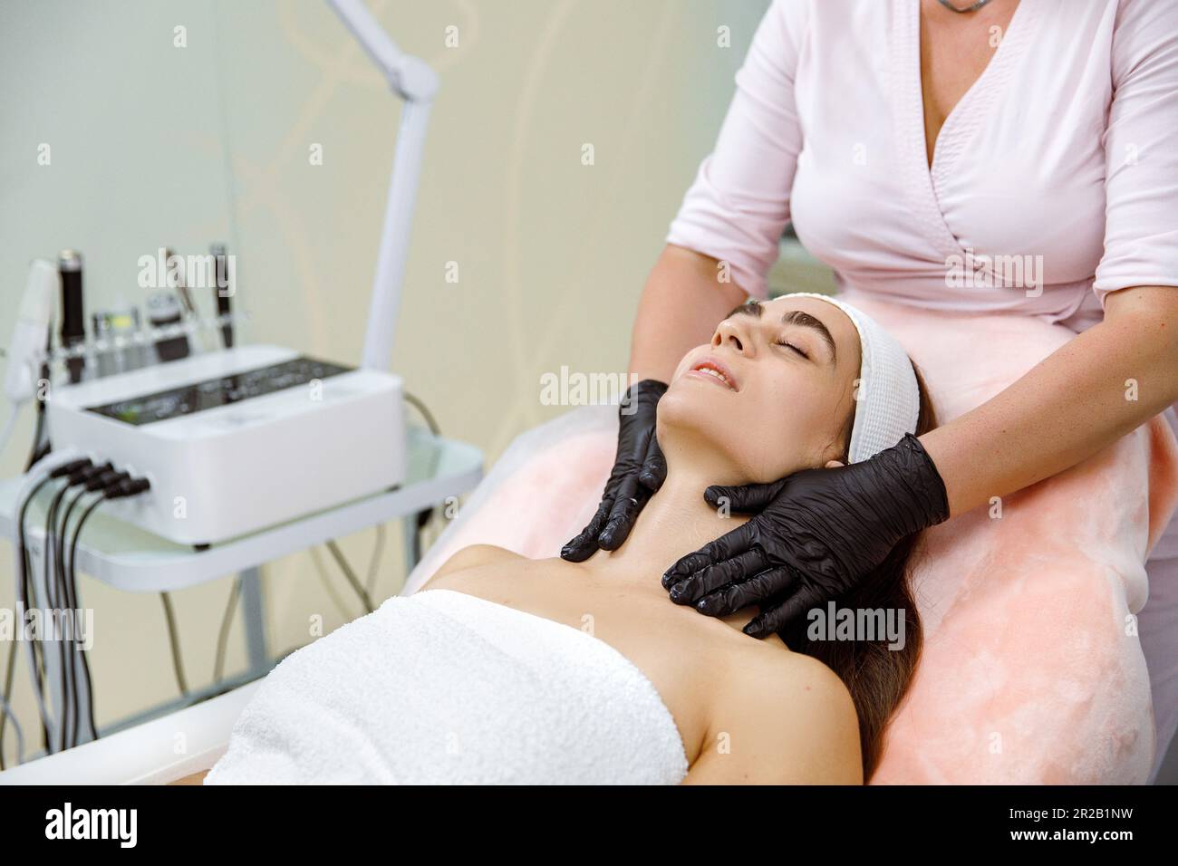 Cosmetic service, Cosmetic therapy, Skin cleansing, Facial therapy, Beauty treatment, Facial ...