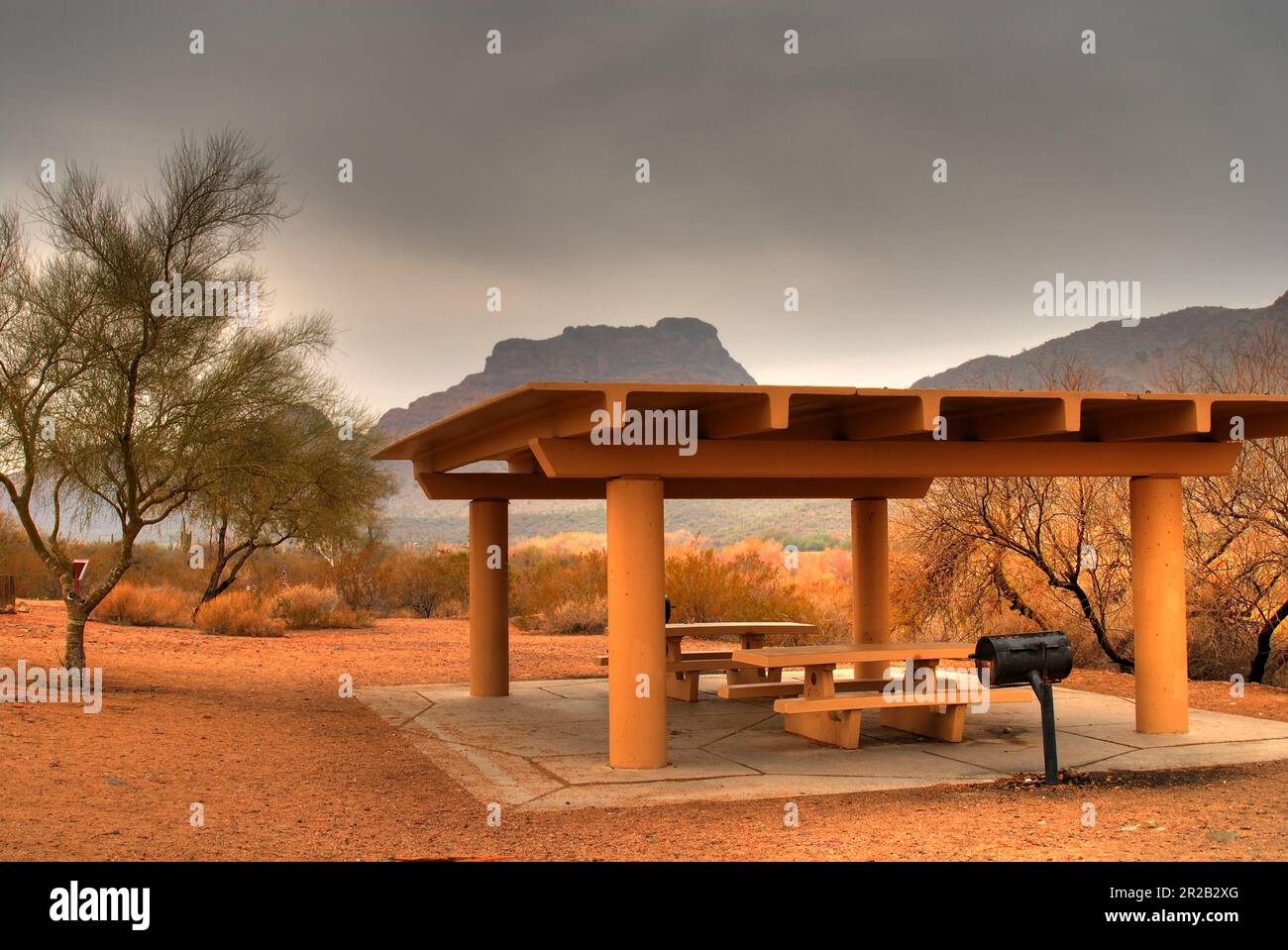 Picnic ramada hi-res stock photography and images - Alamy
