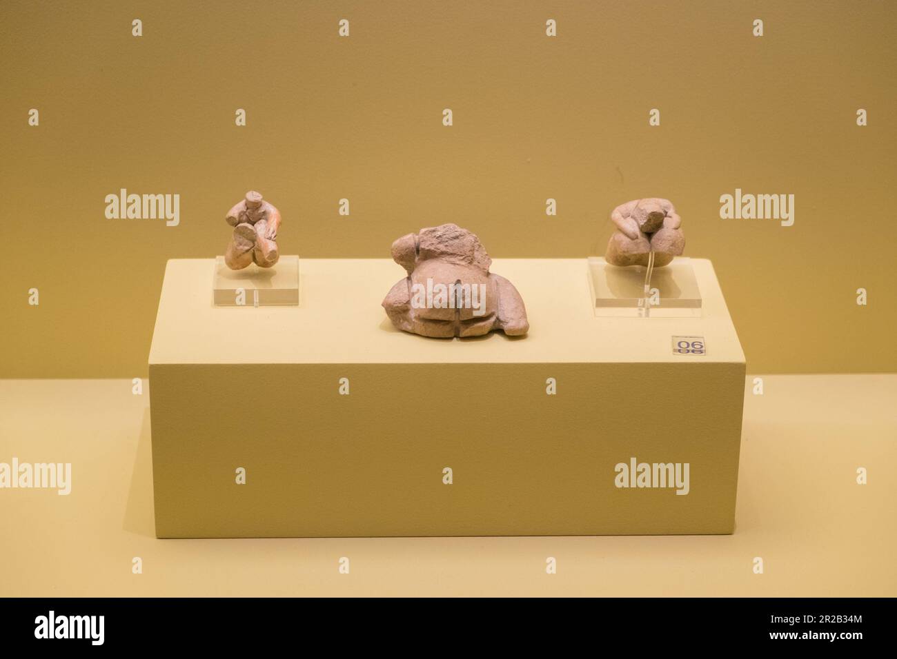 Marble and clay figurines (Final Neolithic and Late Neolithic period ...