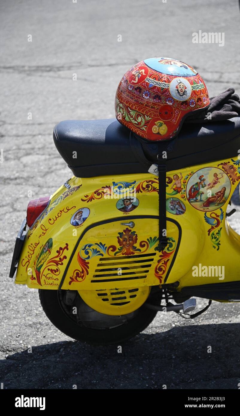 Custom painted scooter hi-res stock photography and images - Alamy