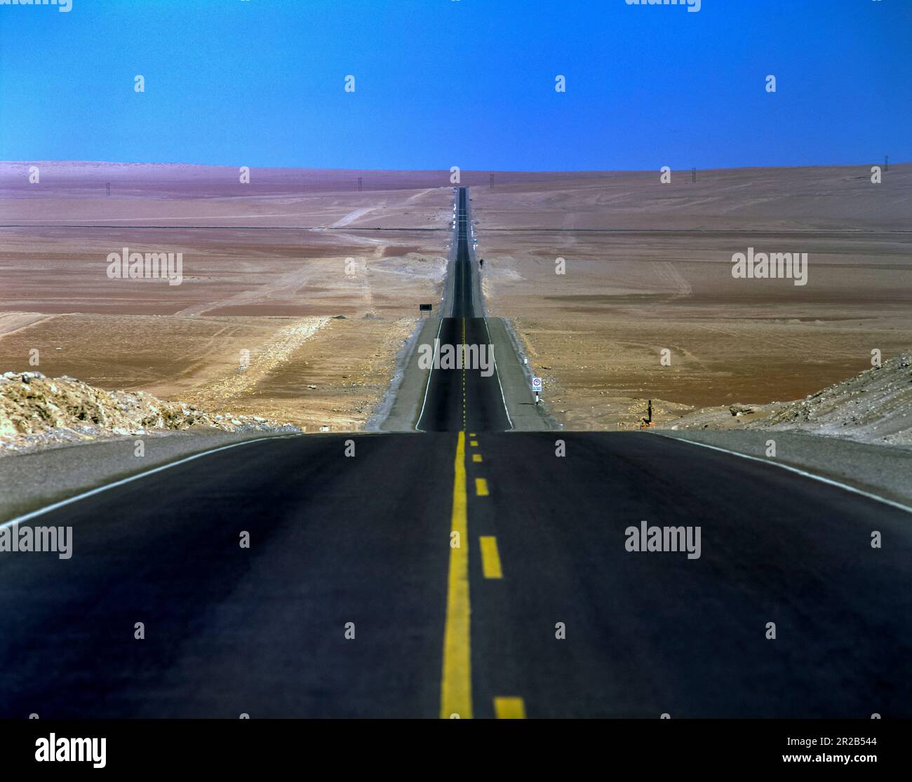 Carretera panamericana peru hi-res stock photography and images - Alamy