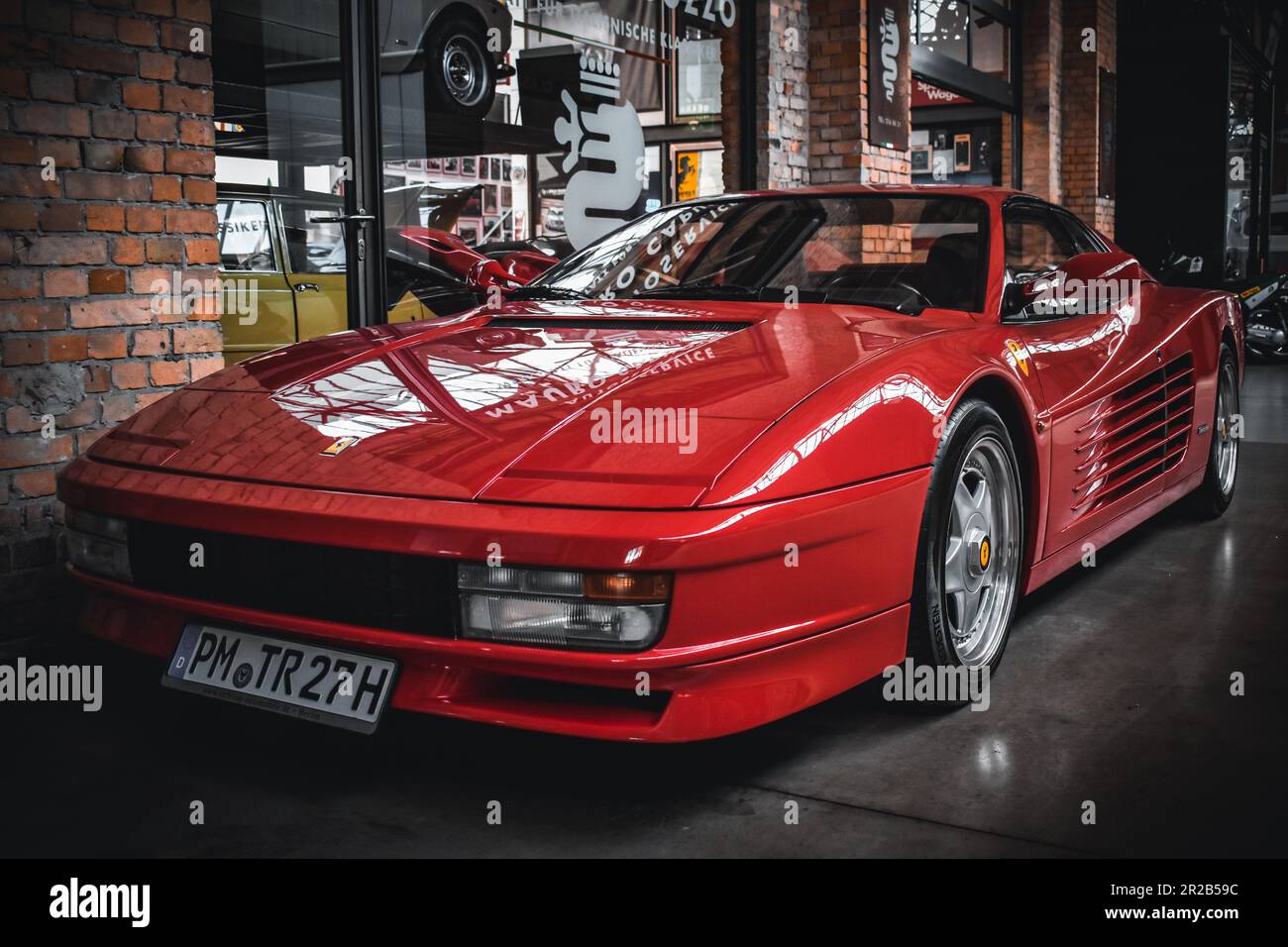 Picture of a Ferrari Testarossa Stock Photo - Alamy