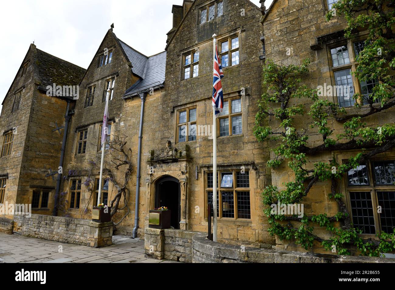 The Lygon Arms in the Village of Broadway Cotswolds Worcestershire ...