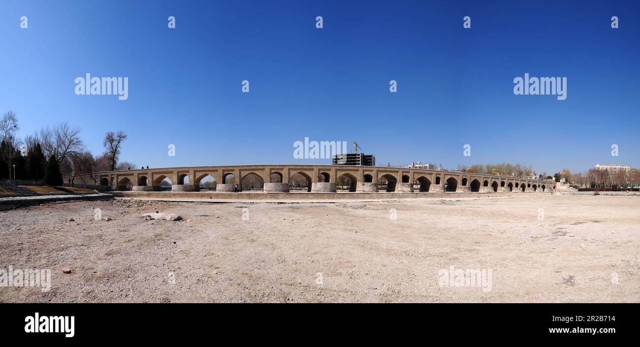 Marnan Bridge in Isfahan, Iran Stock Photo - Alamy