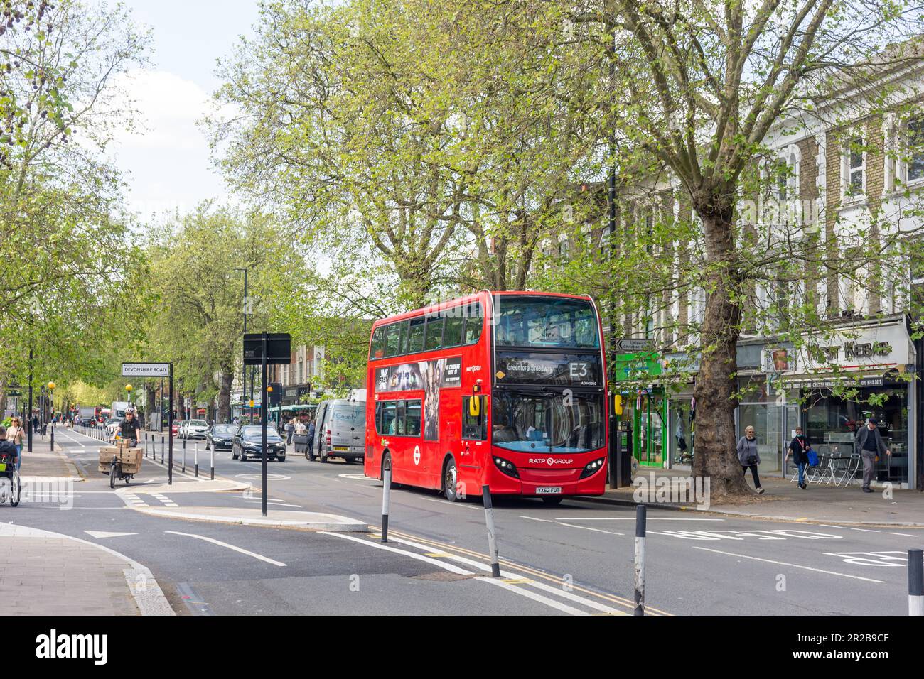 Historic chiswick high road hi-res stock photography and images - Alamy