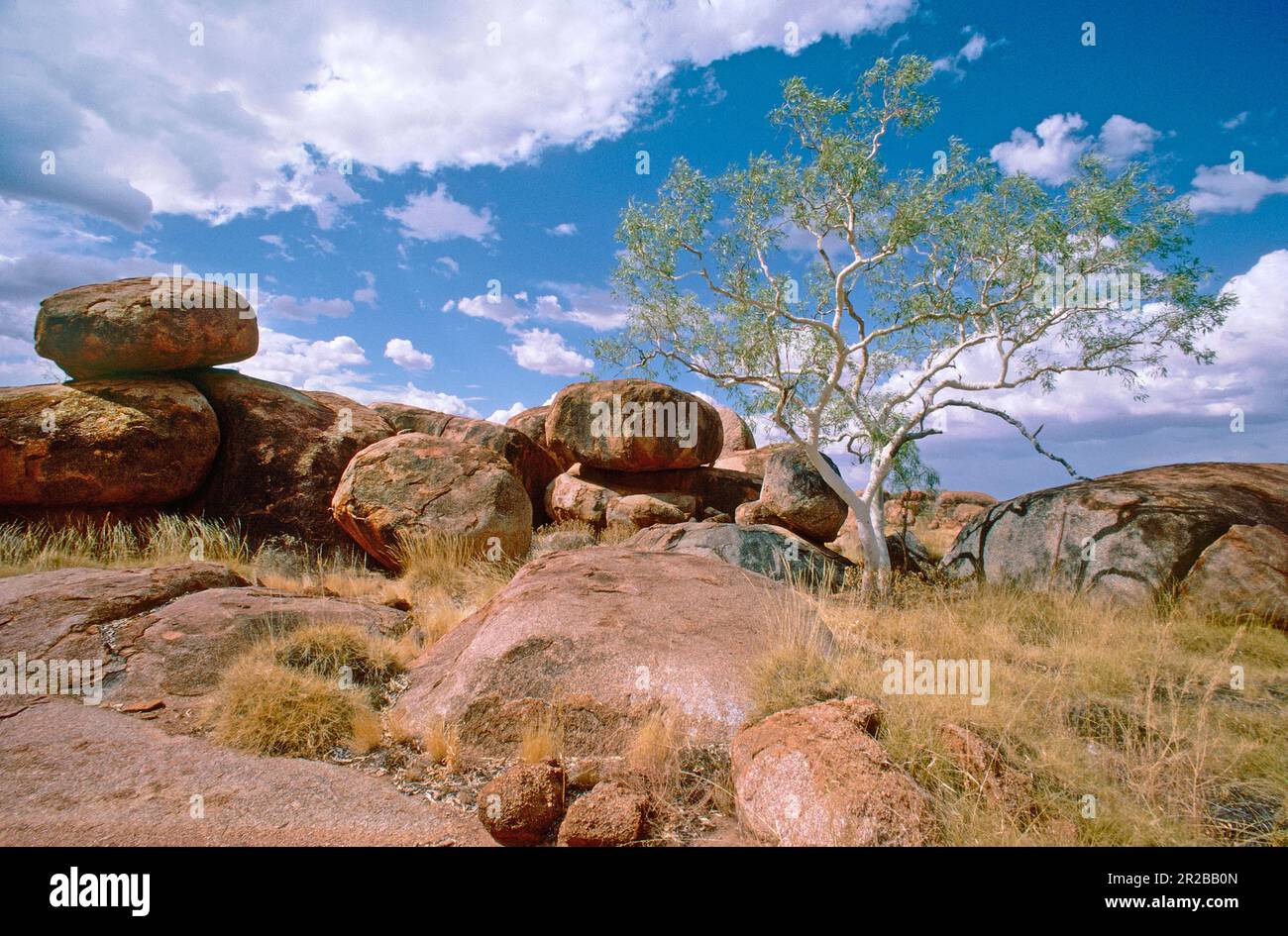 The Devil's Marbles (Karlu karlu), Warumungu, Northern Territory ...