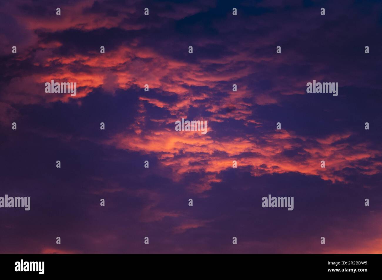 Warm color composition hi-res stock photography and images - Alamy