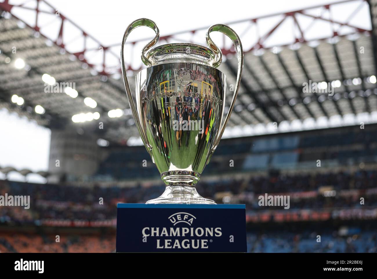 Champions league trophy ac milan hi-res stock photography and images ...