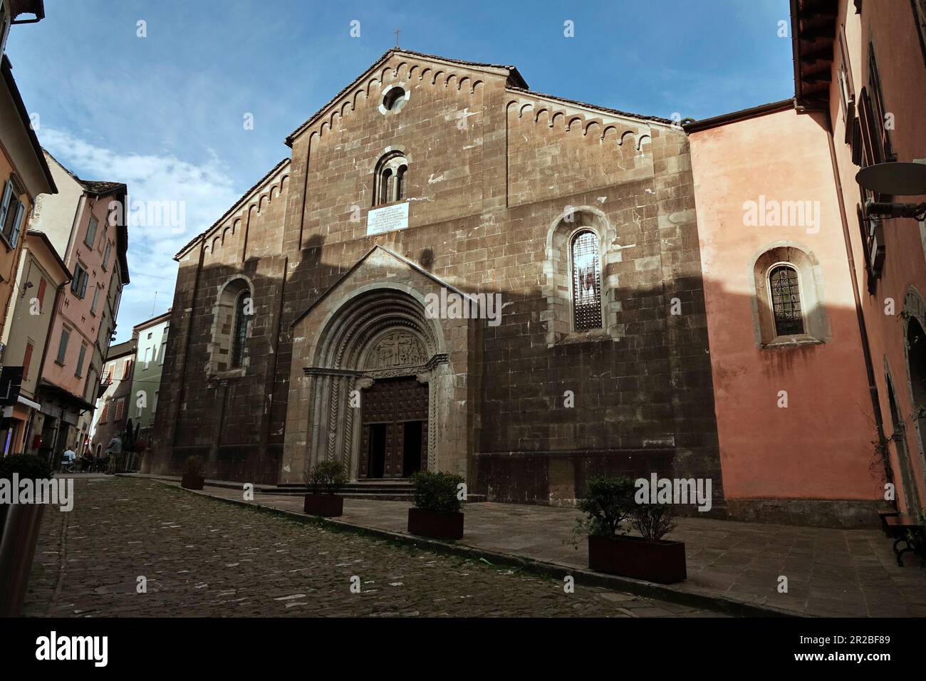 Duomo de san moderanno hi-res stock photography and images - Alamy