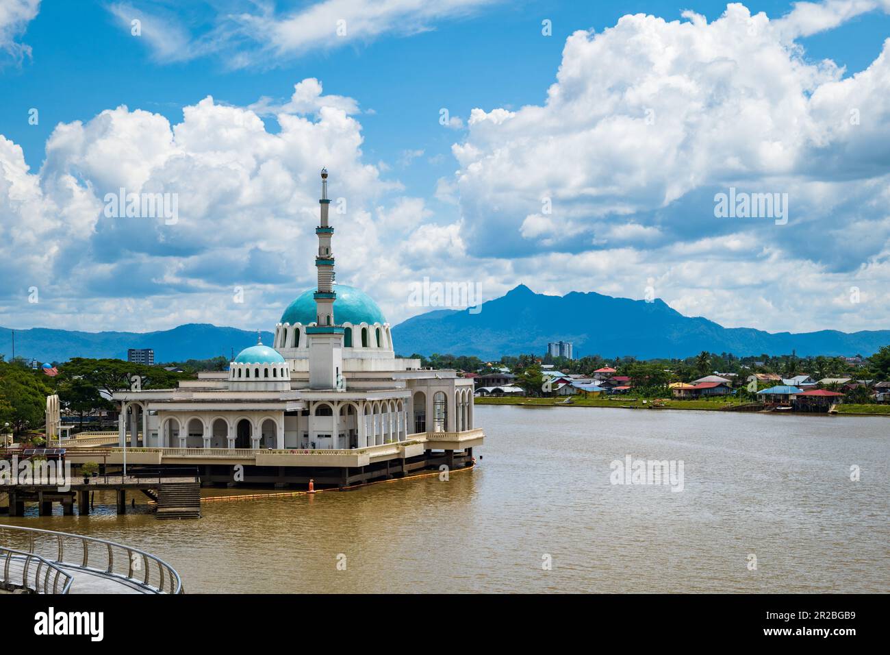 India Mosque Kuching Sarawak, floating mosque on river in Kuching ...