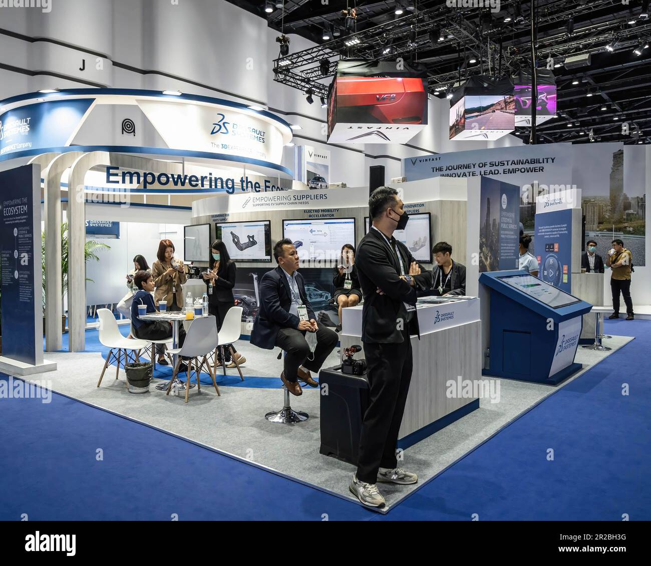 Dassault systemes company booth hi-res stock photography and images - Alamy