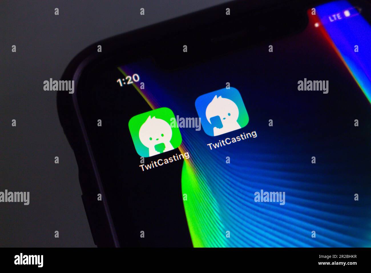 TwitCasting Viewer and TwitCasting Live apps seen in iPhone ...