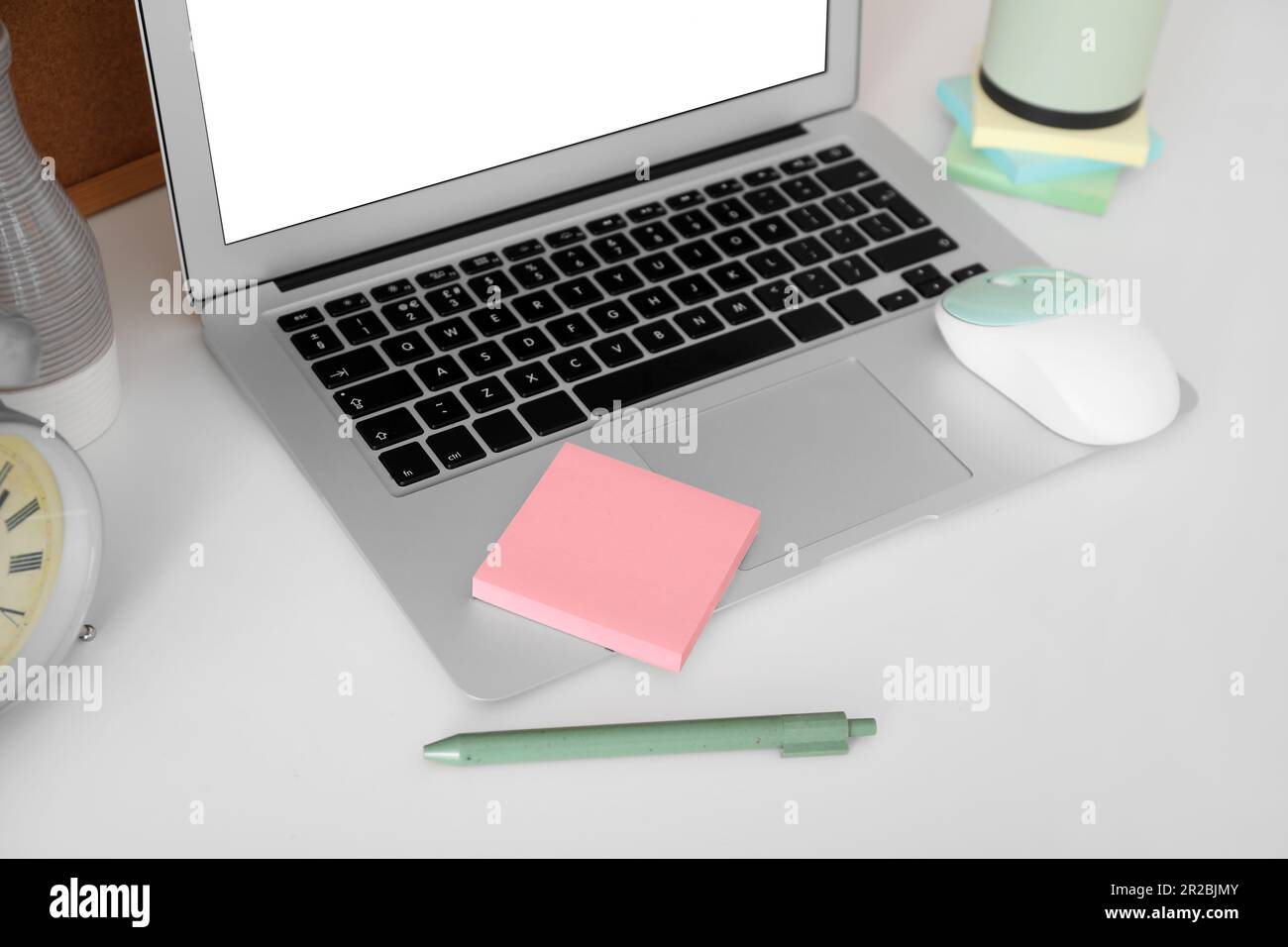 Sticky notes pen laptop table adhesive note hi-res stock photography ...