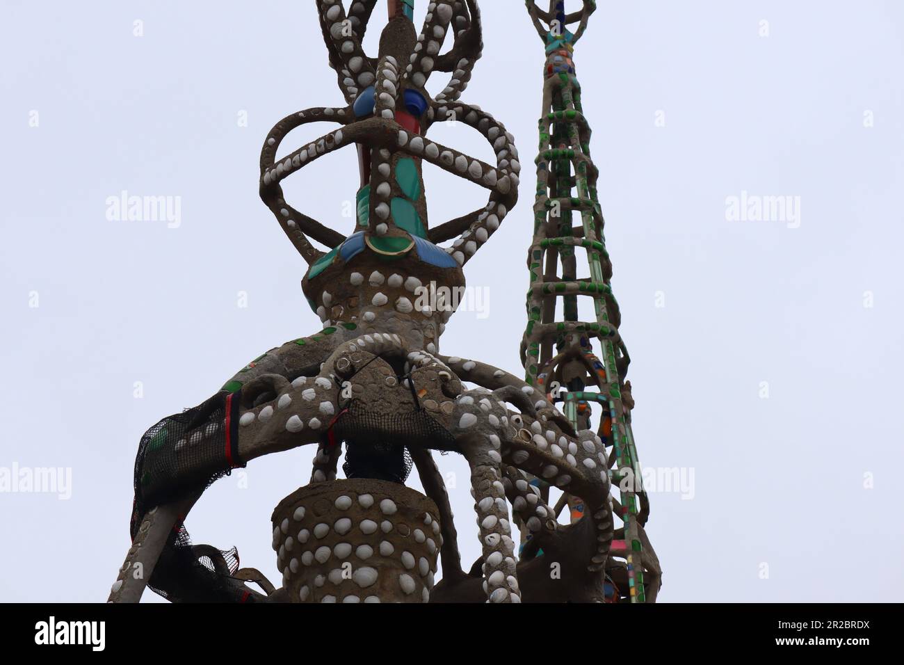 Los Angeles, California: WATTS TOWERS by Simon Rodia, architectural ...
