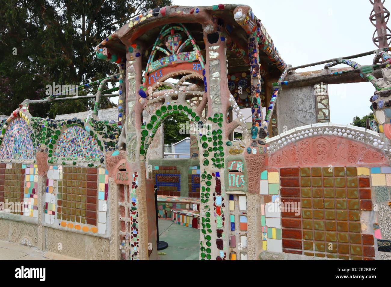 Los Angeles, California: WATTS TOWERS by Simon Rodia, architectural ...