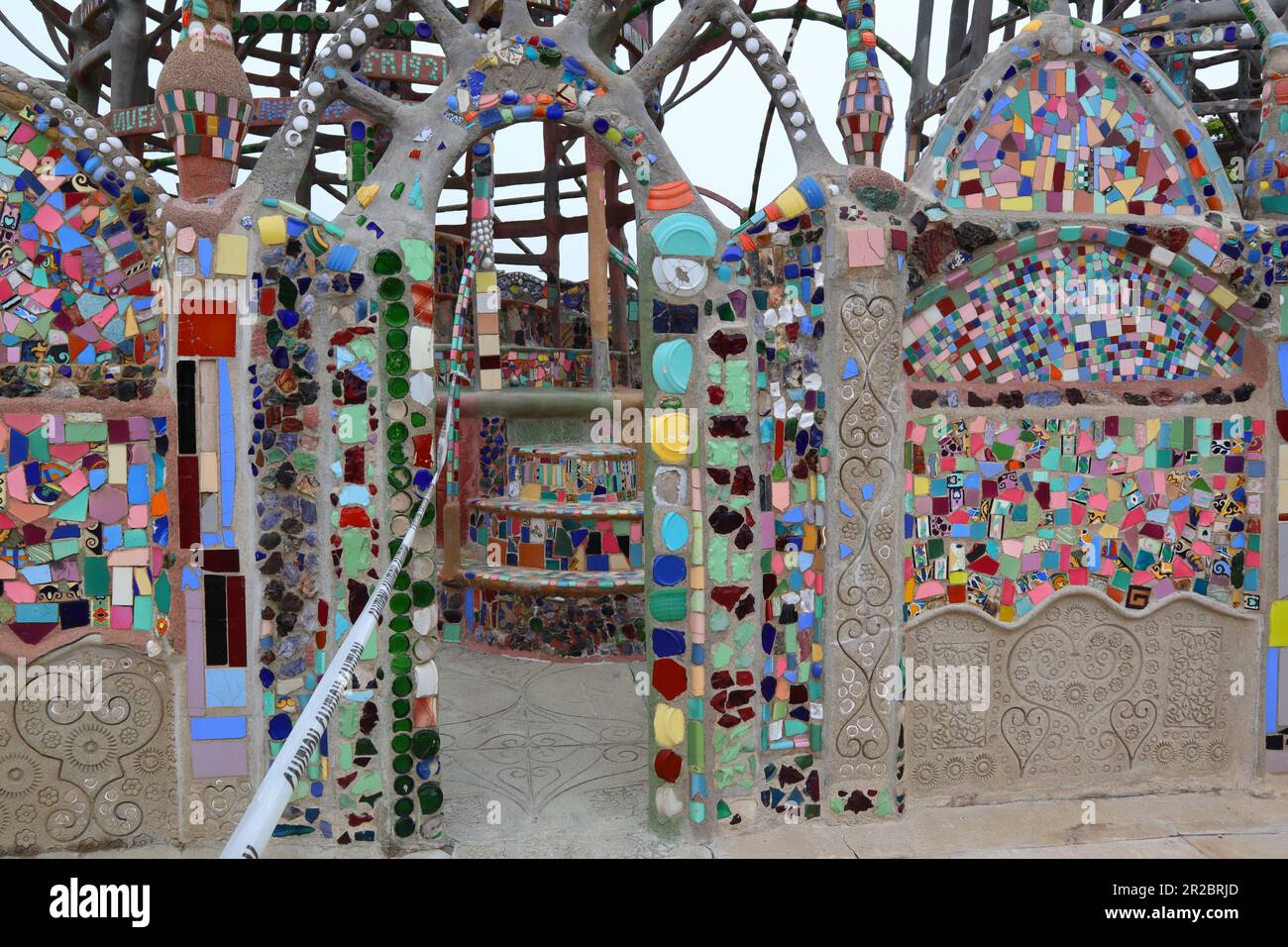Los Angeles, California: WATTS TOWERS by Simon Rodia, architectural ...