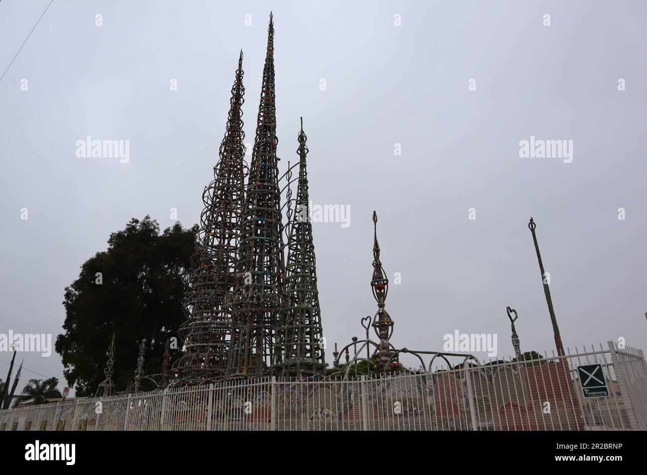 Los Angeles, California: WATTS TOWERS by Simon Rodia, architectural ...