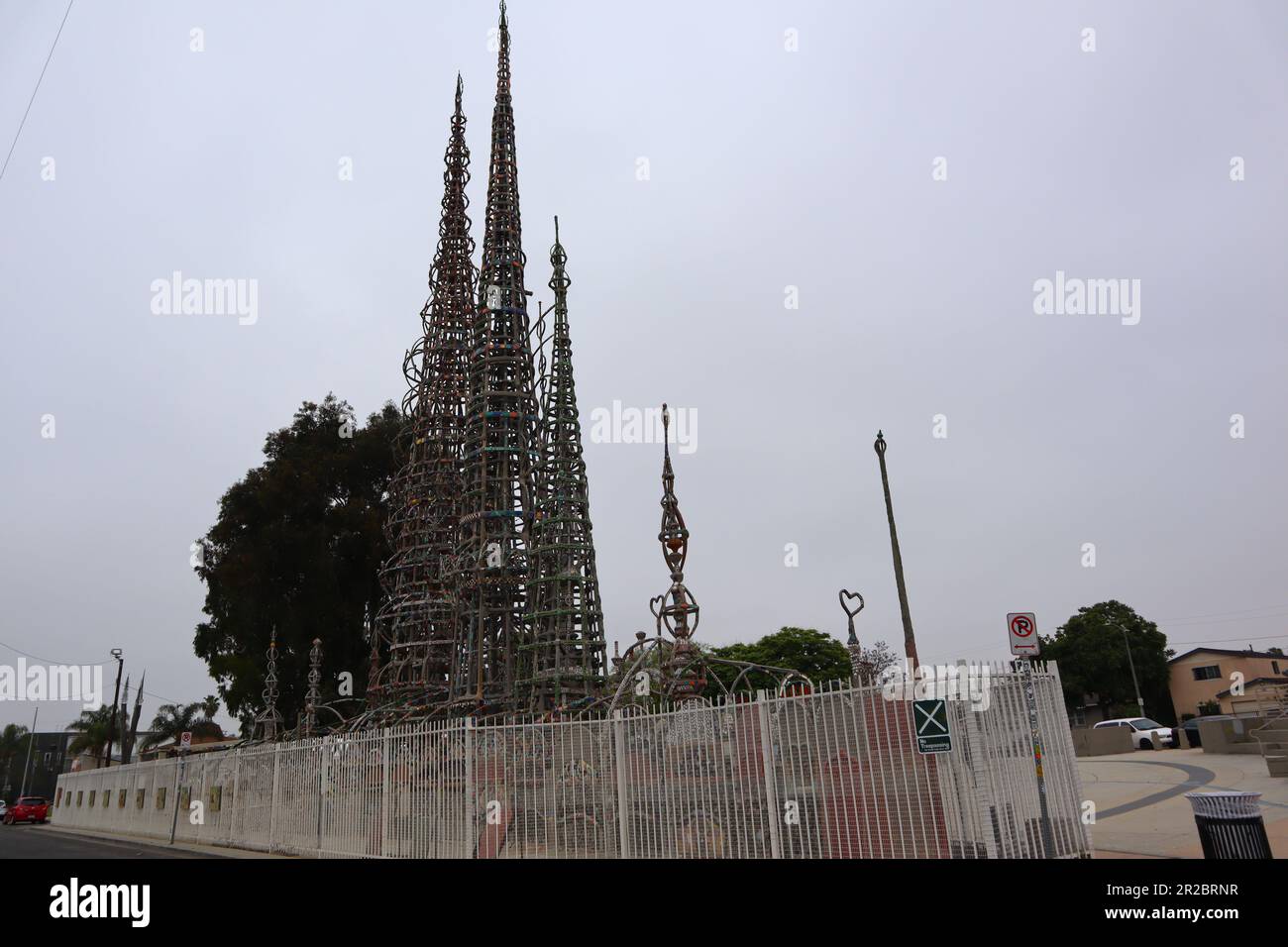 Los Angeles, California: WATTS TOWERS by Simon Rodia, architectural ...