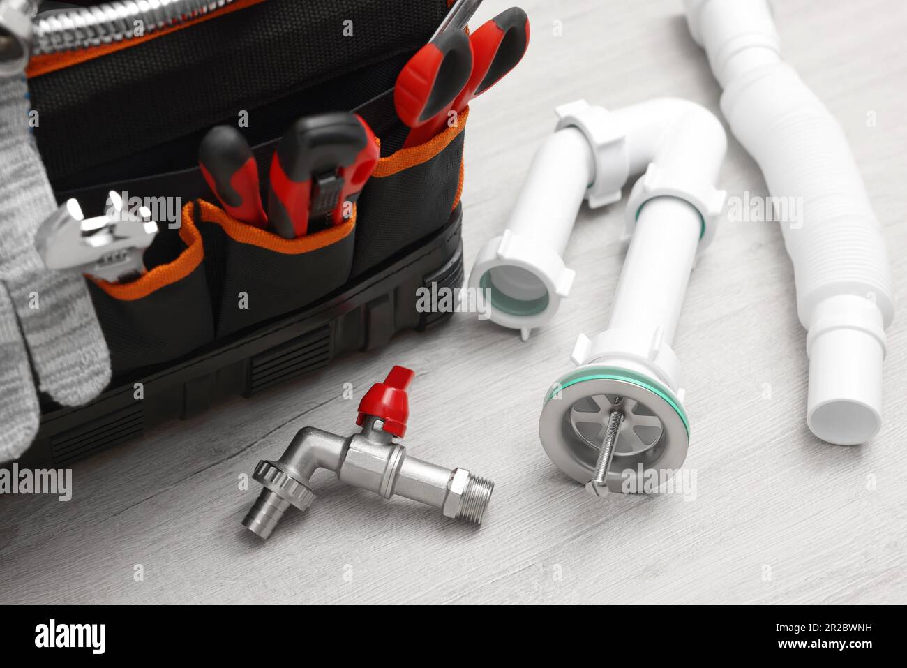 Plumbers tool box hi-res stock photography and images - Alamy